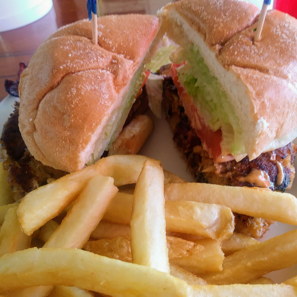 Uncle Als Davie - Davie's Favorite Bar & Grille